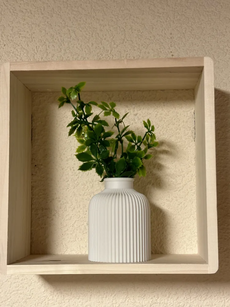 Vase Twyana – Kostenloses 3D-Druckmodell – MakerWorld