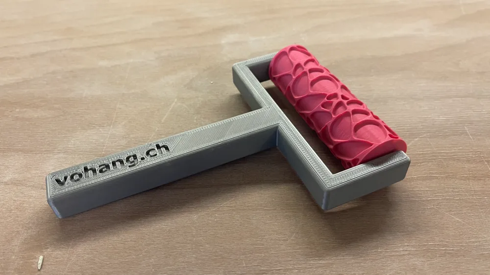 Textured Roller with Handle by voHang MakerWorld: Download Free 3D Models