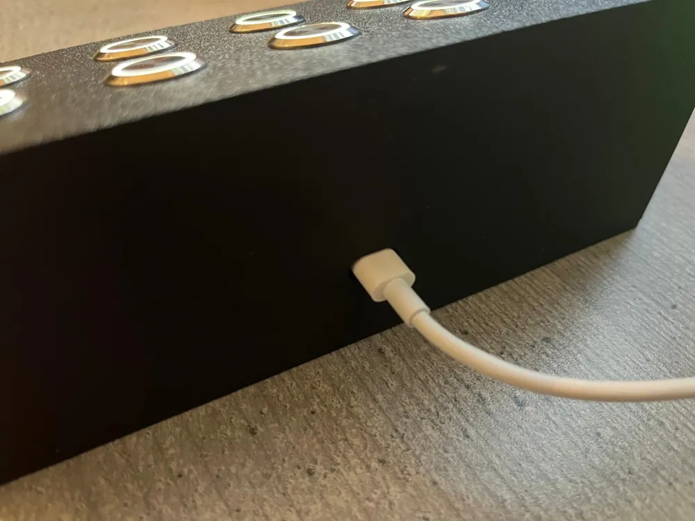 Panel de control para pulsadores / interruptores de 16mm y ESP32 - Modelo de impresión 3D ...