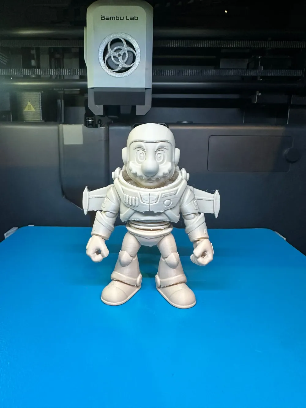 Mario Buzz Lightyear - Modelo de impresión 3D gratuito - MakerWorld