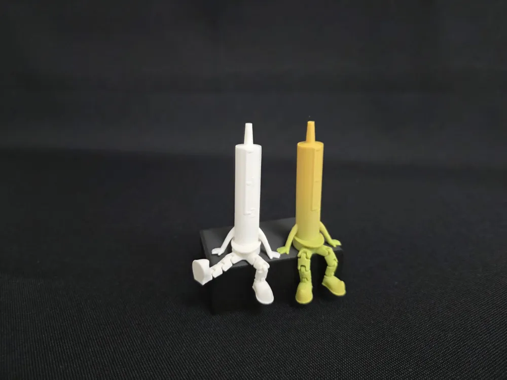 Articulated Flexi Syringe Buddy Gift for Doctor by Ireality MakerWorld: Download Free 3D Models