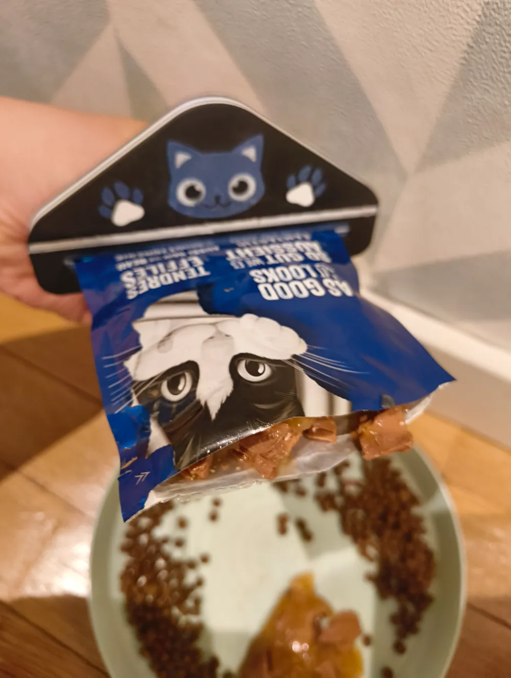 Cat food sachet squeezer - Free 3D Print Model - MakerWorld