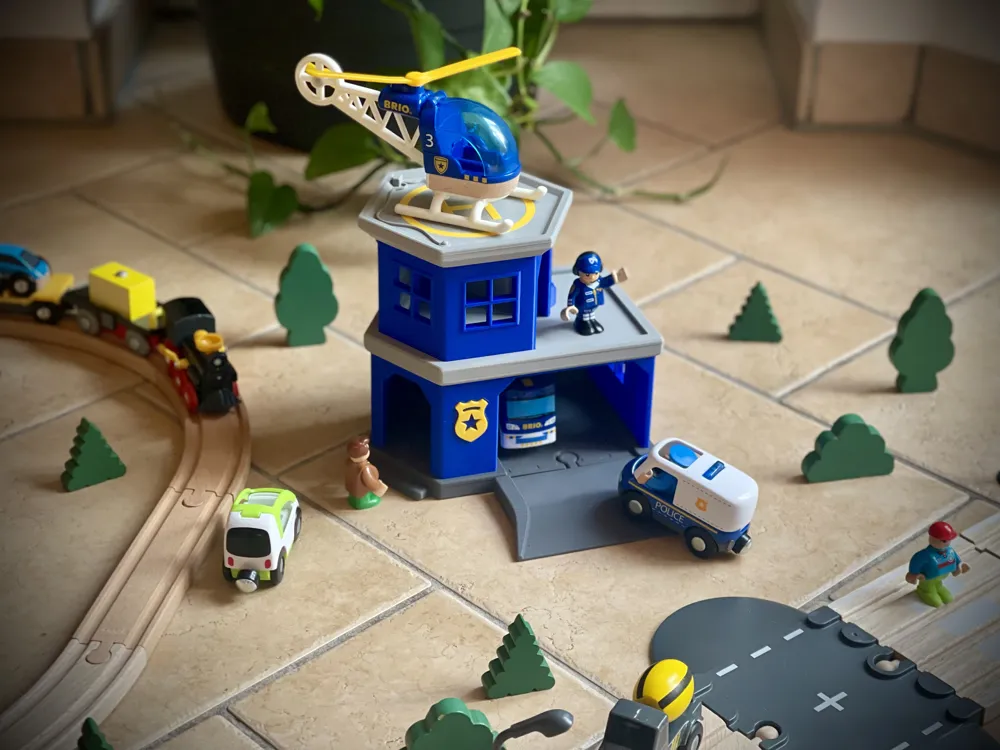 Toy Police Station - Free 3D Print Model - MakerWorld