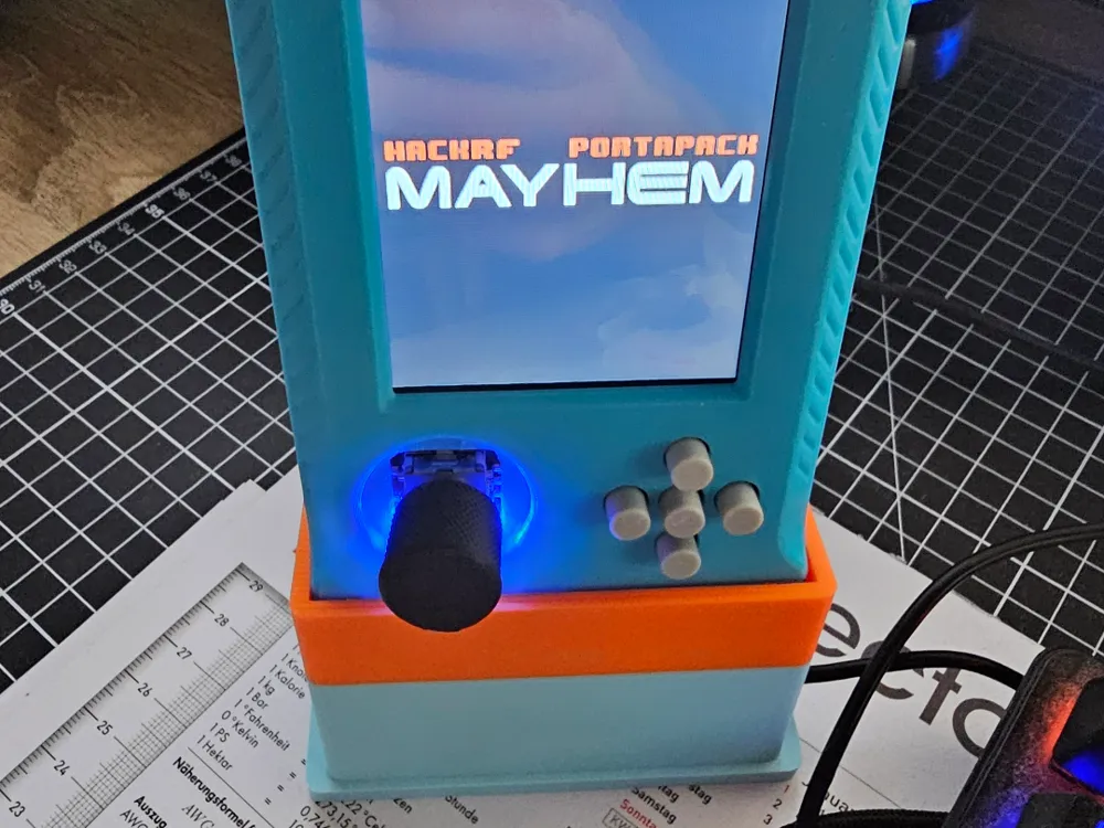 HackRF Portapack Desk Stand V2 by oldbug62 - MakerWorld