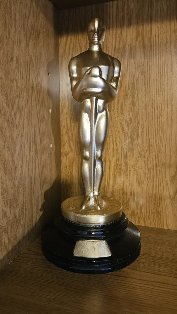 Academy award Oscar (original) by LindsayReplicaMakerWorld: Download ...