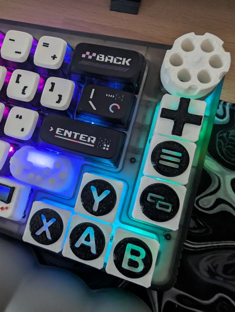 Xbox Inspired Keycaps Mechanical Keyboard by Samboxing MakerWorld ...