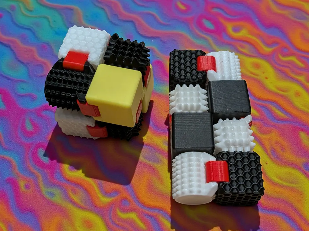Infinity Cube Fusion - print-in-place - Free 3D Print Model - MakerWorld