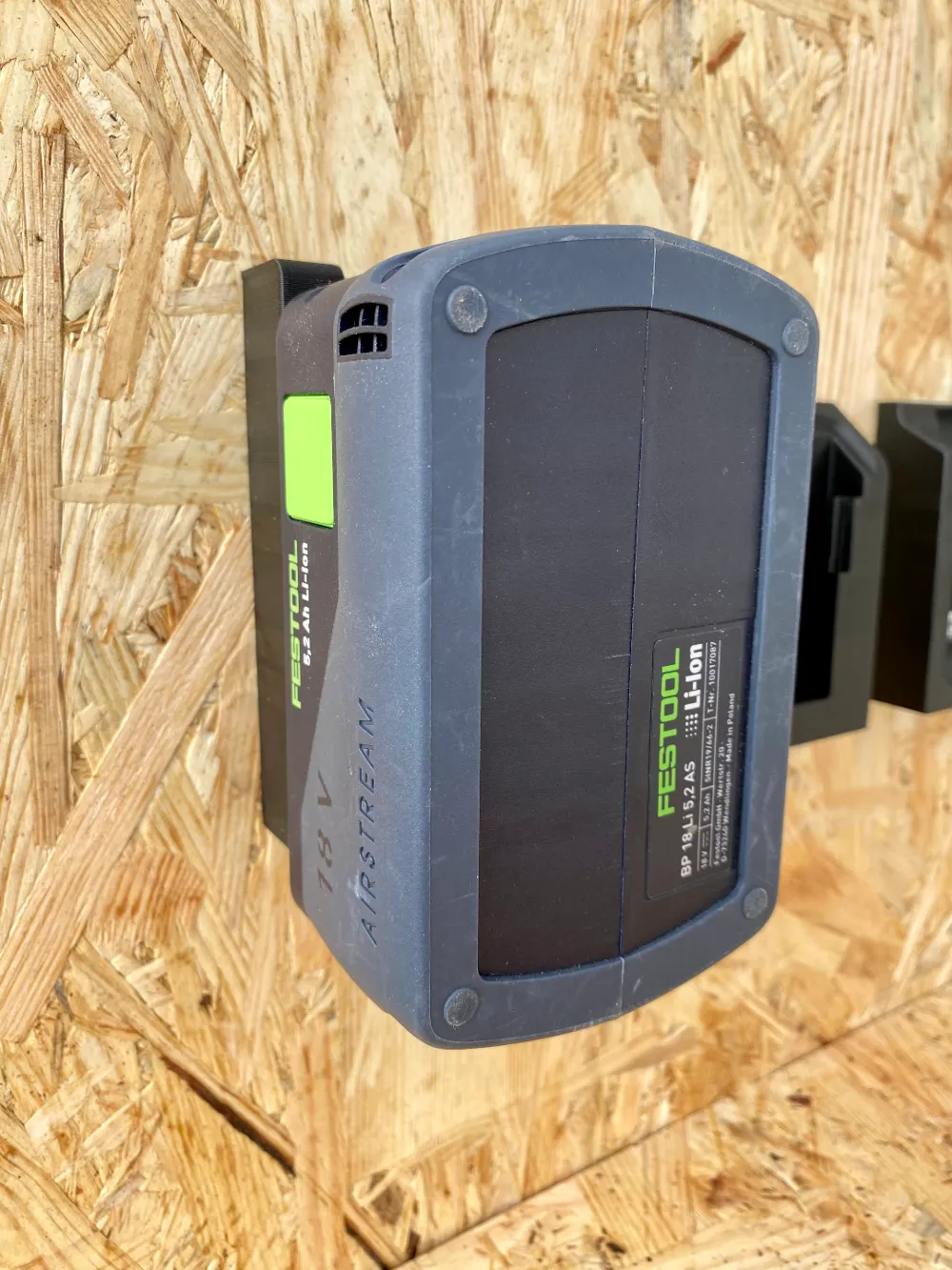 Festool 18V Battery Wall Mount. by Make 3D - MakerWorld