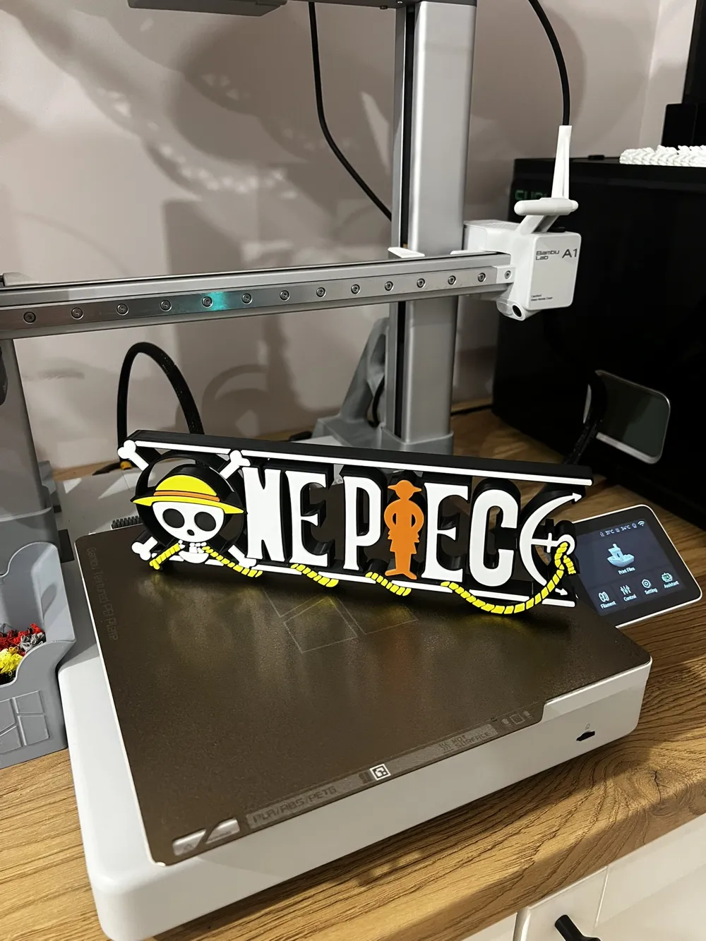 Logotipo de One Piece por Bry•Forms MakerWorld: Baixe modelos 3D gratuitos