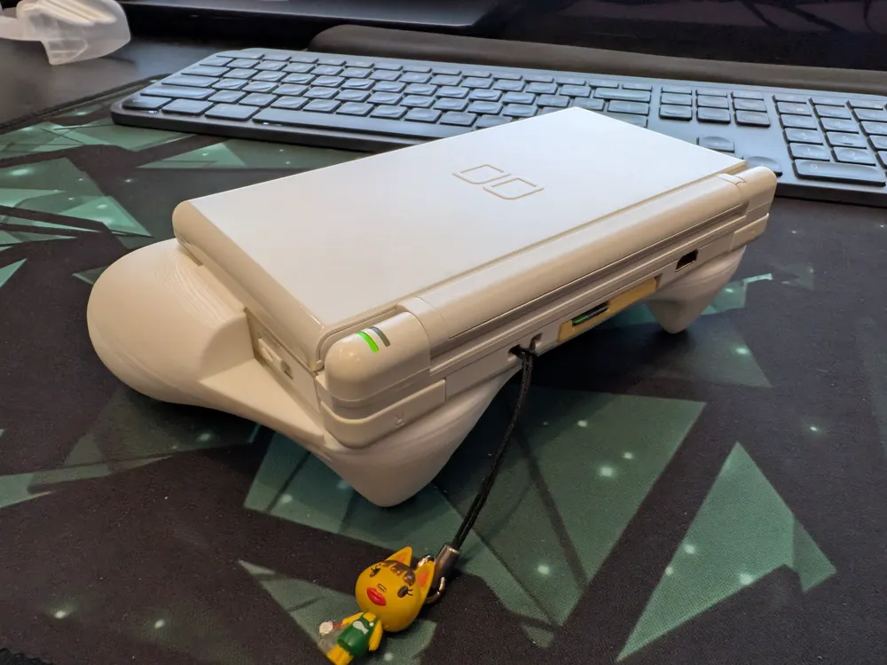 Nintendo DS Lite Ergonomic Grip Remix - Free 3D Print Model - MakerWorld