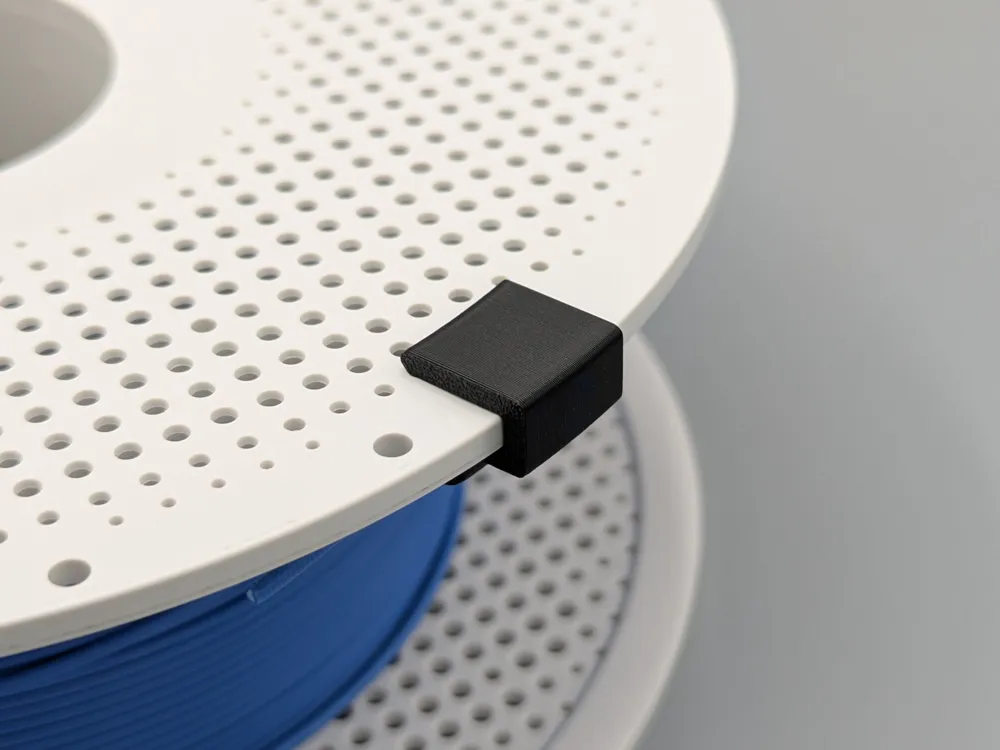 Filament Clip for Bambu Lab Spools by Benjamin Kott MakerWorld ...