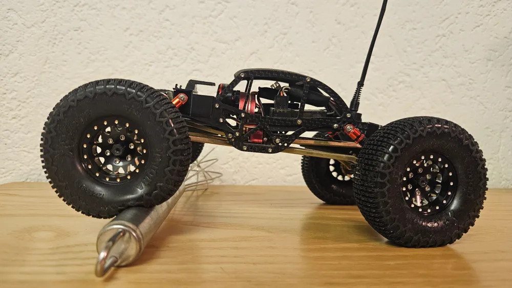 SCX24 - 1.3" Wheel Insert for XHX Pin Tires by Beni Stingray MakerWorld ...