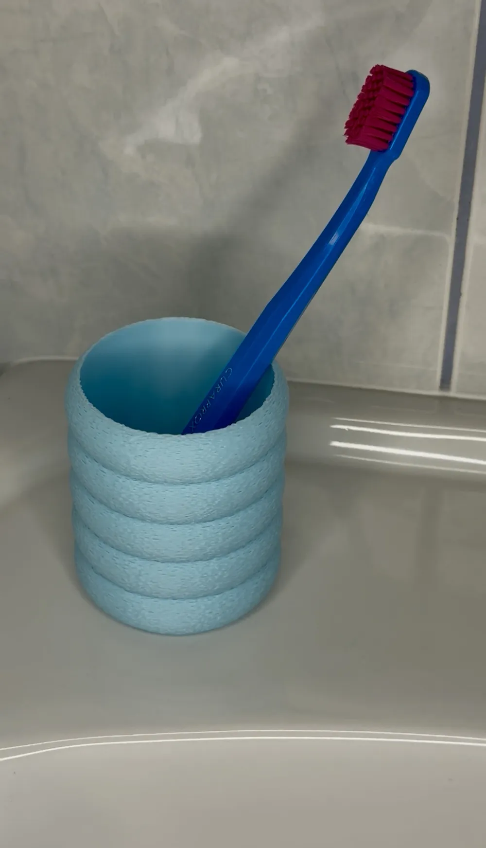 Fuzzy Skin Donut Toothbrush Cup - Free 3D Print Model - MakerWorld