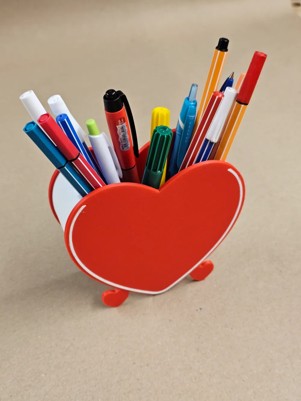Valentines Day Pen Holder by pomguy - MakerWorld