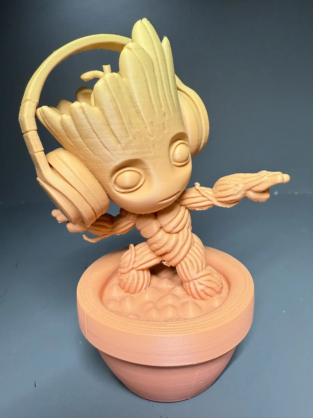 Adorable baby Groot figure with headphones by Mysstra hueforge 3Dart ...