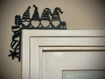 Christmas gnome door decor - Free 3D Print Model - MakerWorld
