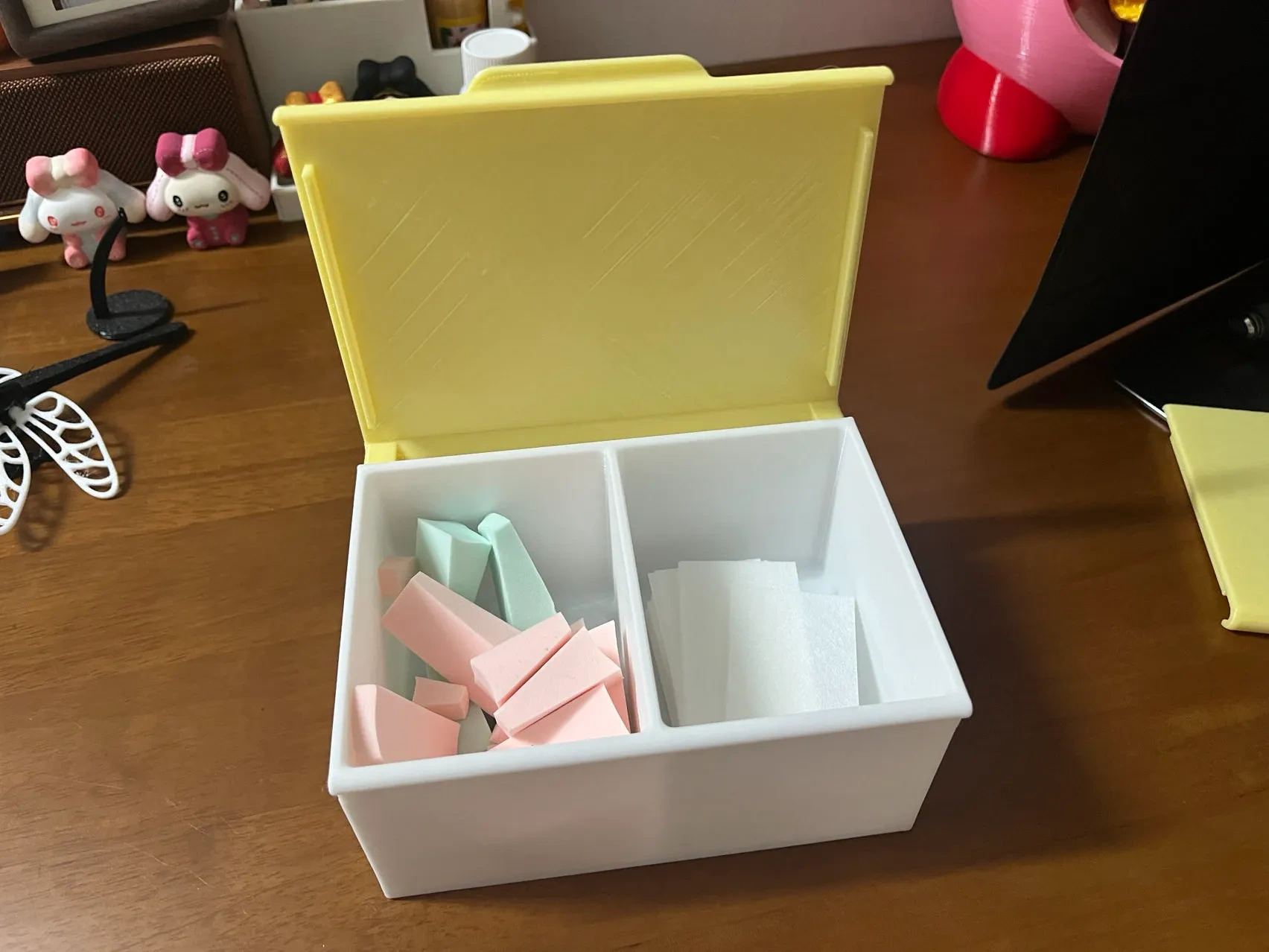 Cosmetic cotton box makes up cotton by 张一凡 - MakerWorld