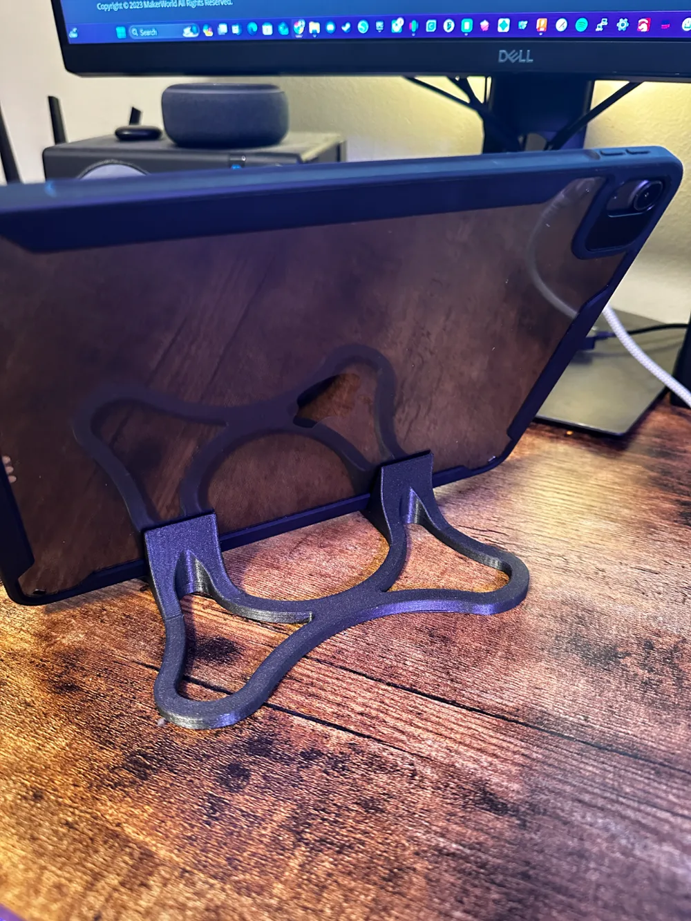 Ipad stand by madizmo - MakerWorld