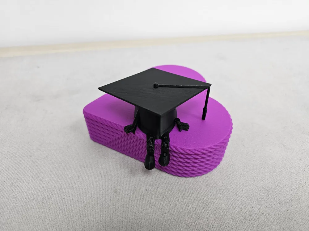 Articulated Flexi Graduation Cap Buddy Gift by Ireality MakerWorld ...