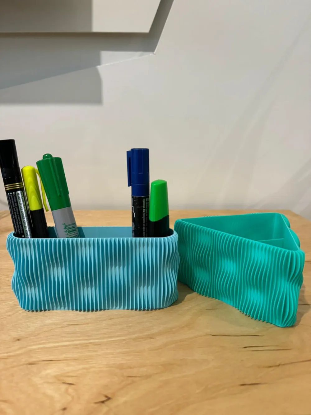 Modern ribbed pyramid pen holder by Print3Diy MakerWorld: Download Free ...