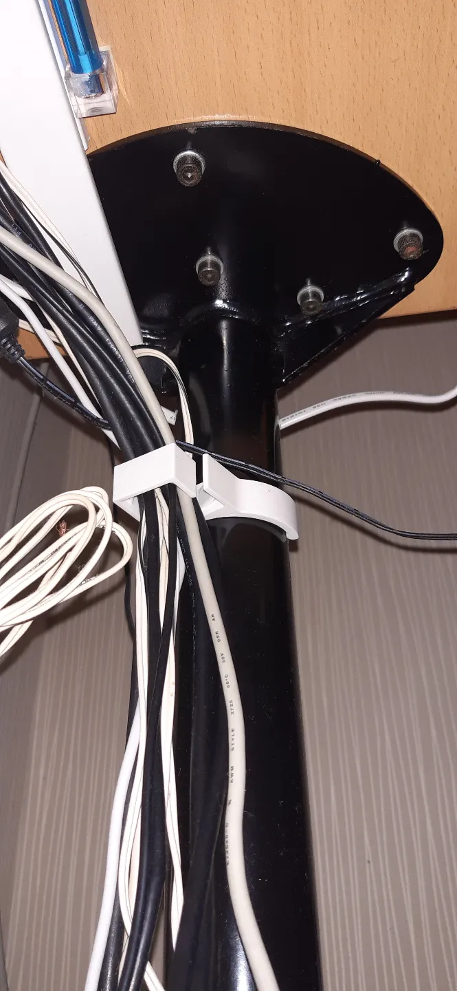 Cable Holder Table Leg Round d:48mm by Paddy - MakerWorld