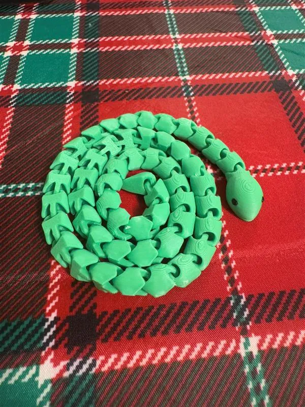 Tiny Flexi Snake 'The Longer One' by Paulies Prints MakerWorld ...