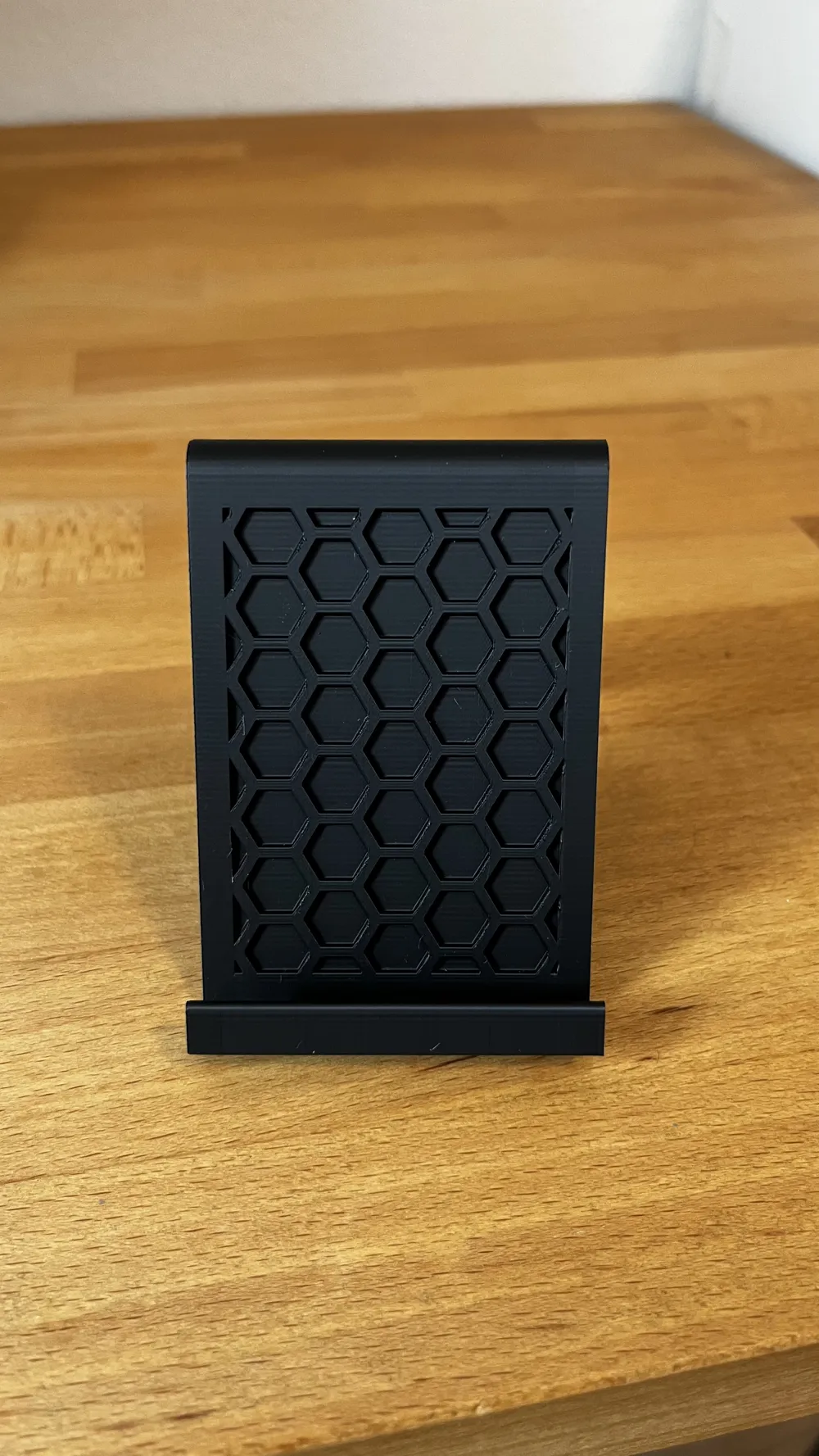 Simple_Phone_Stand by Mars_Designs MakerWorld: Download Free 3D Models