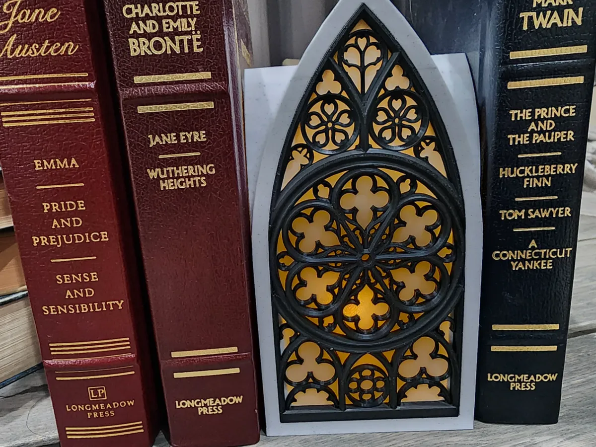 Gothic Rose Window Book Nook - Free 3D Print Model - MakerWorld