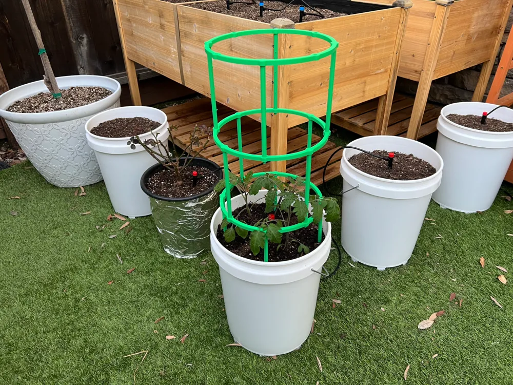 Stackable Plant / Tomato Cage by Frank MakerWorld: Download Free 3D Models