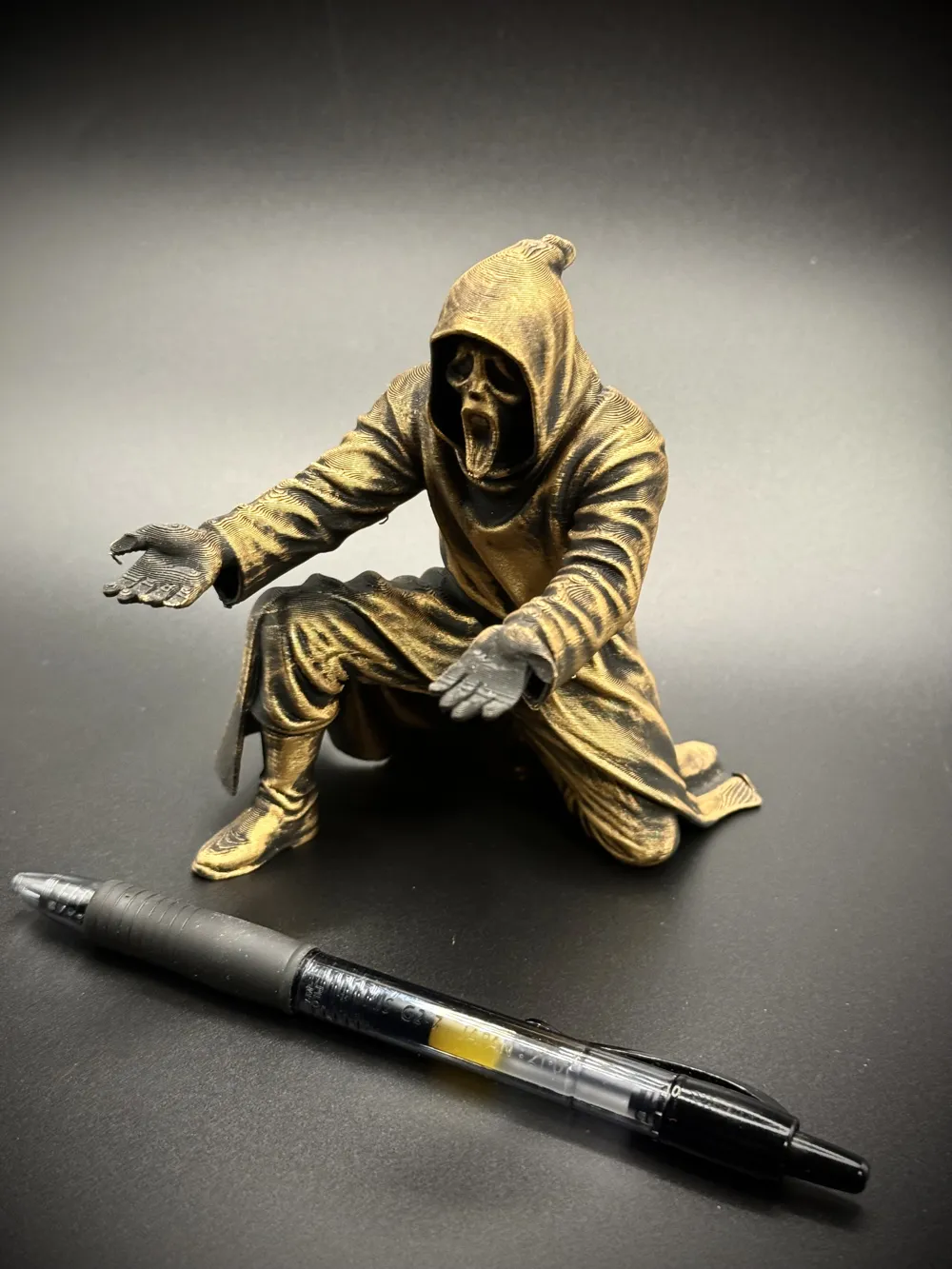 Ghostfase (Scream) Custom Pen Holder! - Free 3D Print Model - MakerWorld