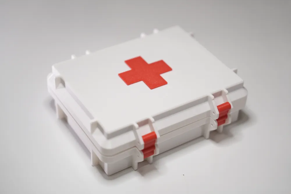 Travel Medicine Box - Free 3D Print Model - MakerWorld