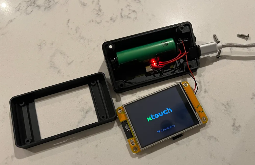 Battery powered XTouch Stand using ESP32-2432s028 Remixed by Pretzel 3D ...