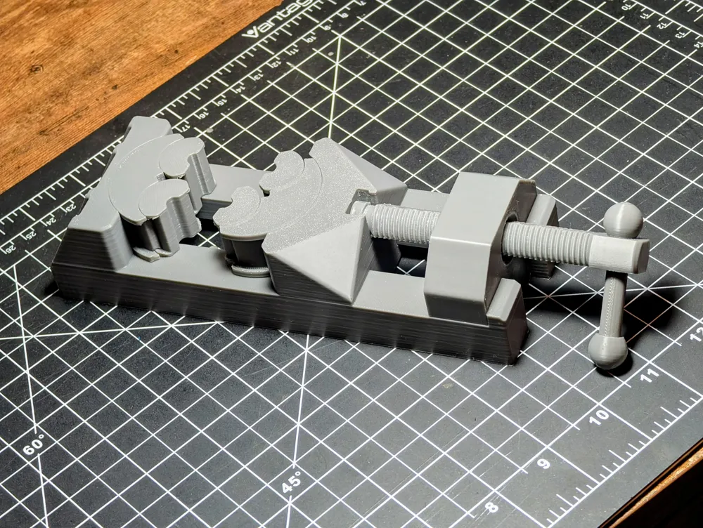 Vice Fractal by deagudeloj MakerWorld: Download Free 3D Models