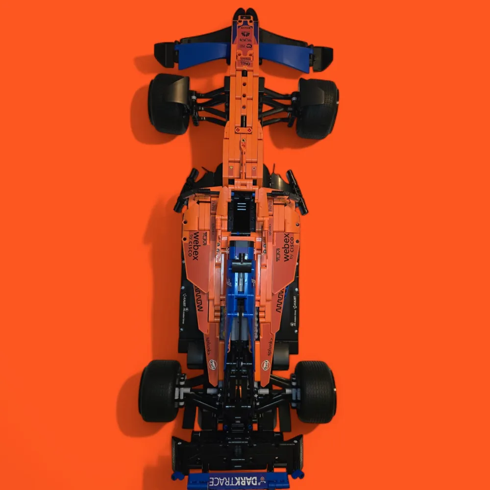 LEGOs 42141 Technic McLaren Formula 1 Wal Mount by moranq71 - MakerWorld