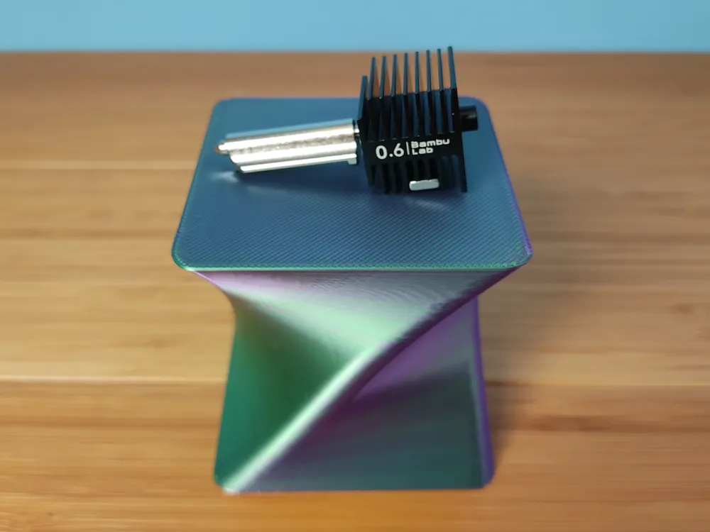 Twisted Cube Photography Prop Display Stand by zentenro MakerWorld ...