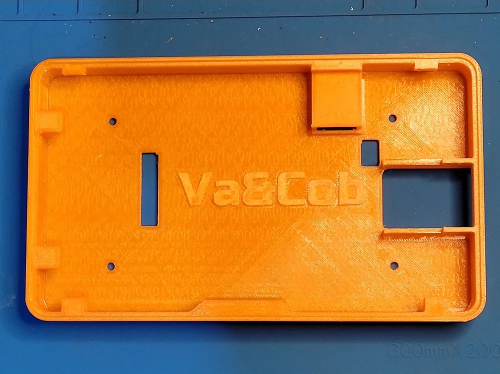 Waveshare ESP32-S3 LCD touch 7" Case by Va&Cob MakerWorld: Download ...