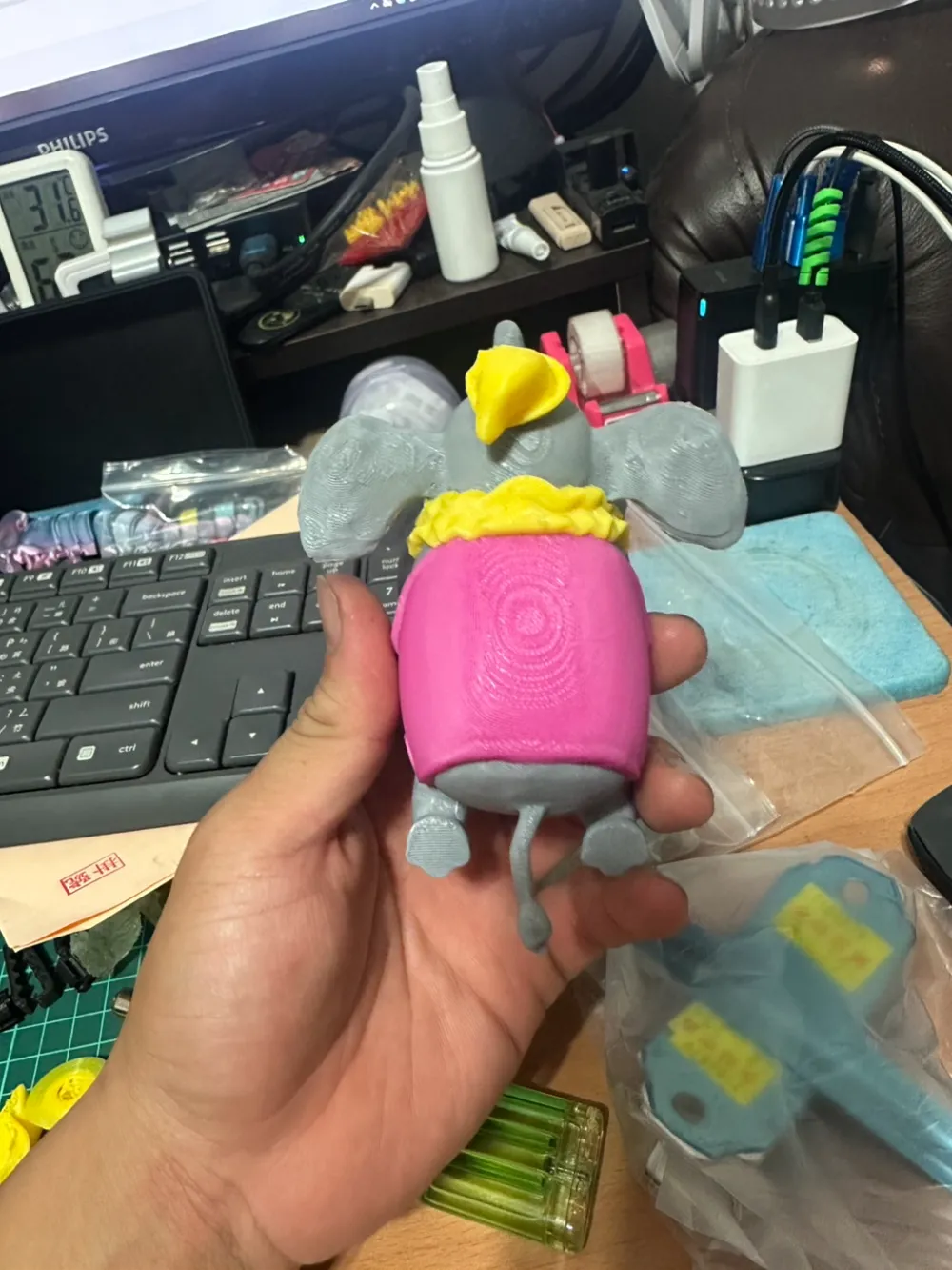 Dumbo in Christmas hat by 鄭中中 - MakerWorld