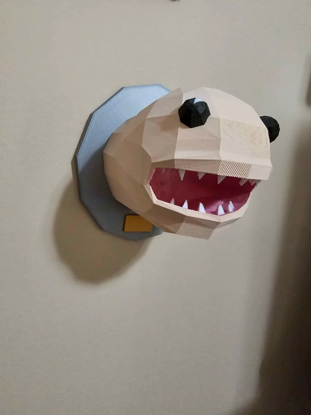 Low Poly Alaskan Bull Worm Head Mount by Peach - MakerWorld