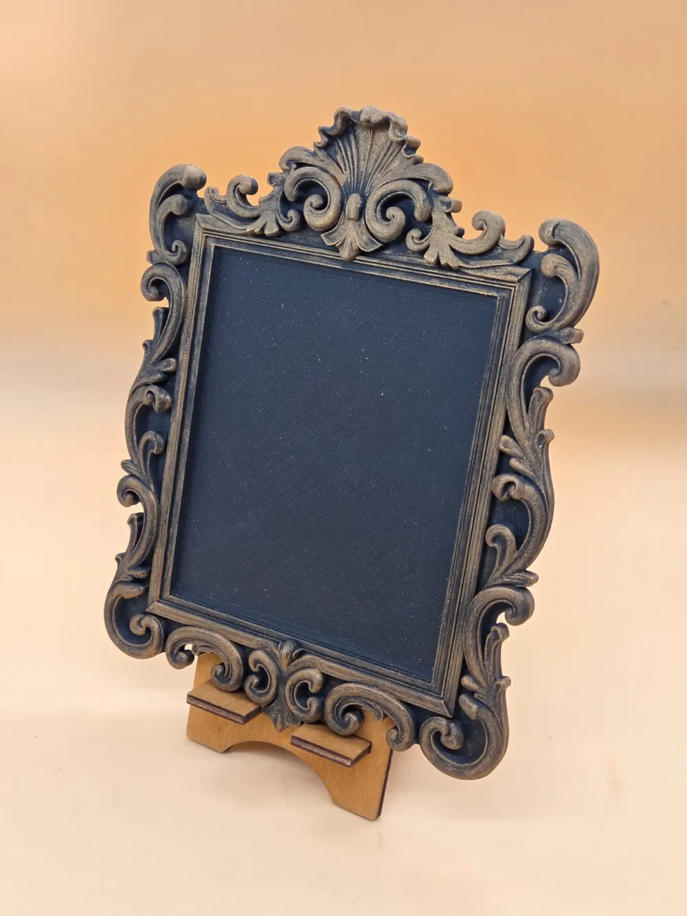 Ornate Picture Frame – Baroque Design - Free 3D Print Model - MakerWorld