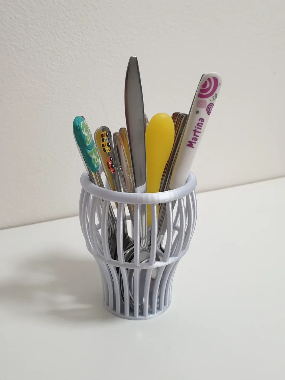 Basket pencils/cutlery/toothbrushes by Hába97 - MakerWorld