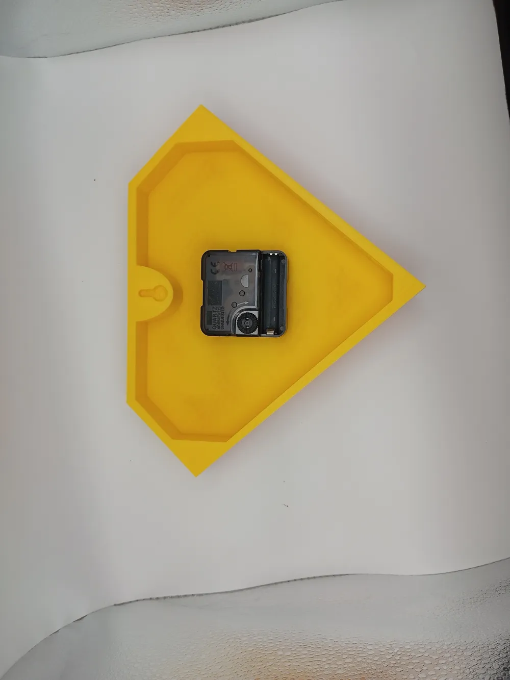 Superman Logo Clock - Complete - NO AMS - Free 3D Print Model - MakerWorld