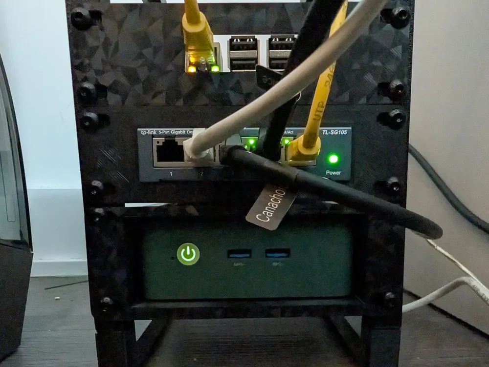 gmktec G3 Plus (6 or 10 inch) Rack Mount - Free 3D Print Model - MakerWorld