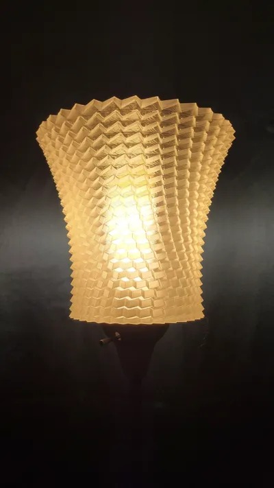 Parametric Lamp Shade -Vase Mode by e3simon920 - MakerWorld