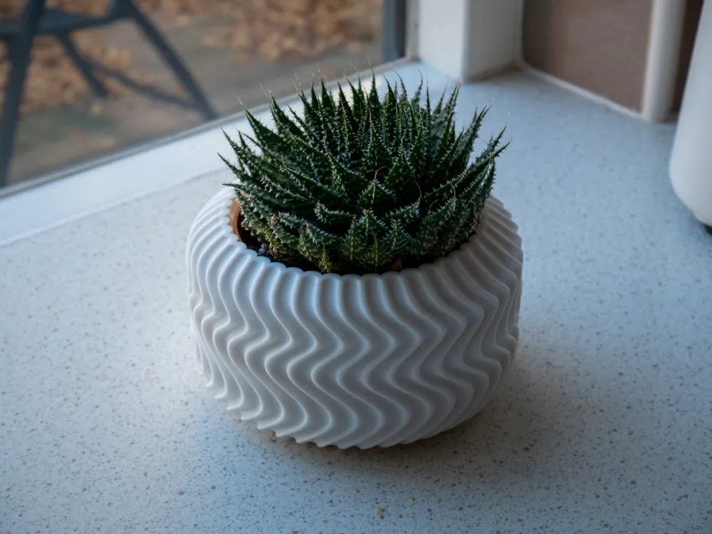 Wavy Plant Pot by Maerc - MakerWorld