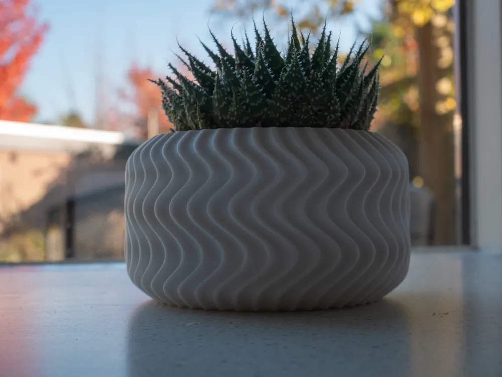 Wavy Plant Pot by Maerc - MakerWorld