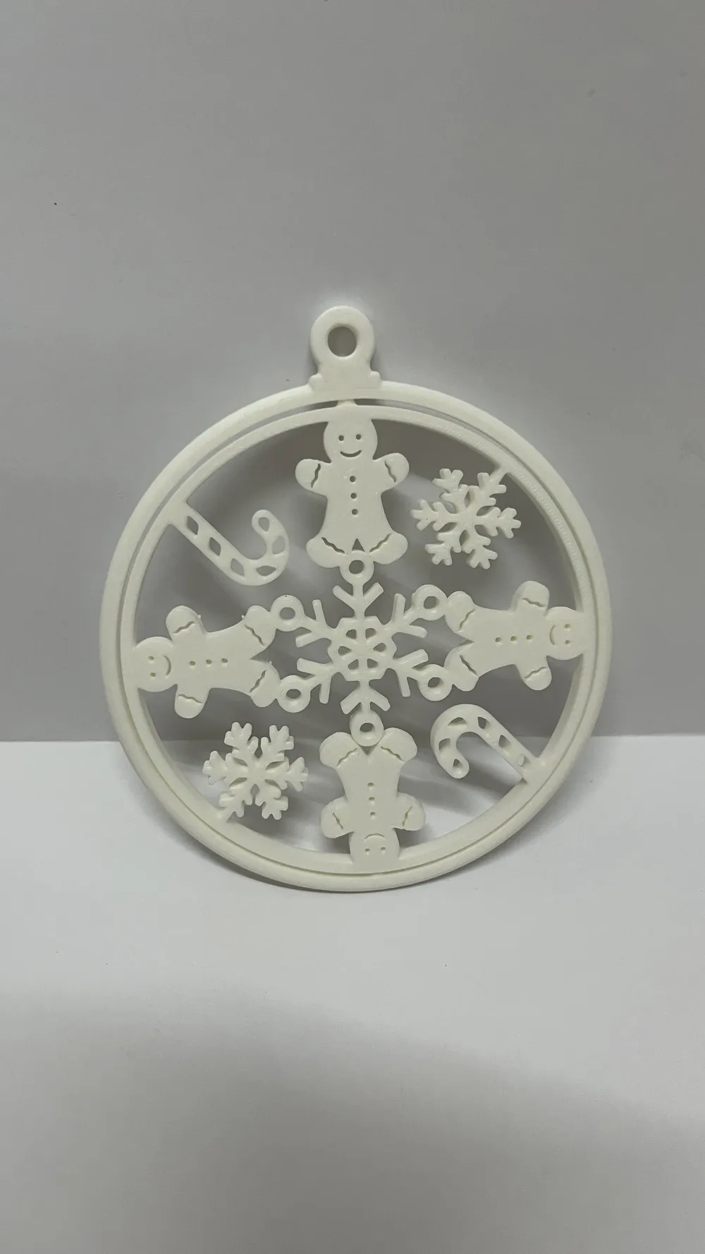 Lebkuchenmann-Schneeflocke – Kostenloses 3D-Druckmodell – MakerWorld