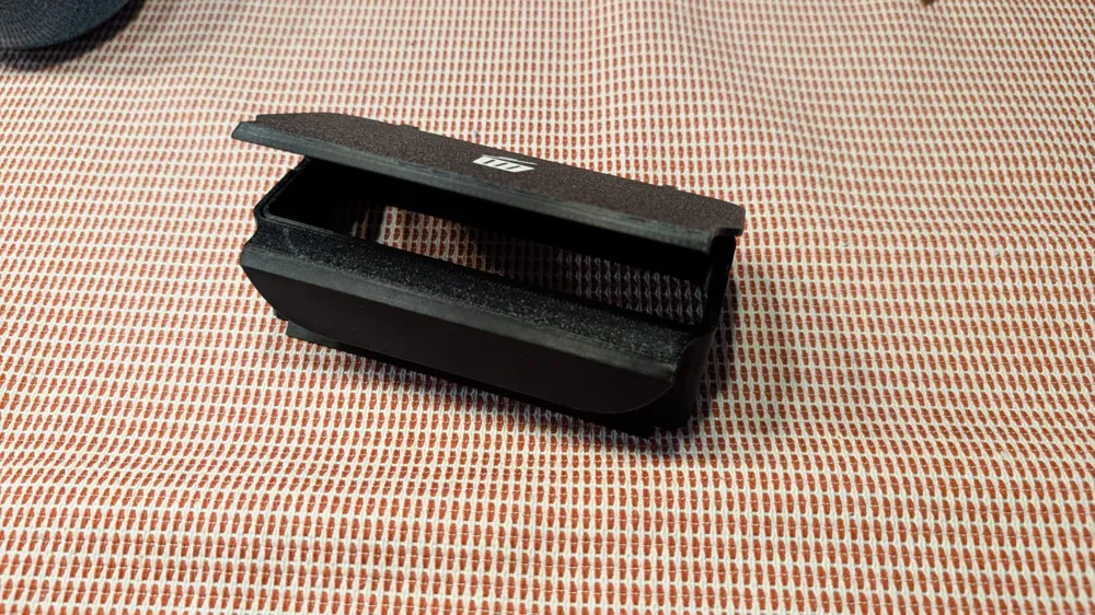 Car door trashbag holder - Free 3D Print Model - MakerWorld