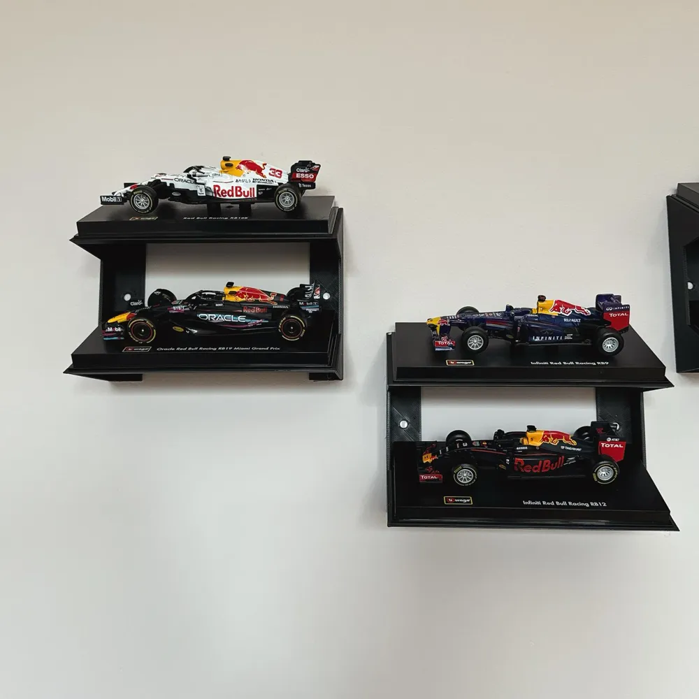 Display Stand For 2 Burago F1 cars Remixed by LSMORTEP MakerWorld ...