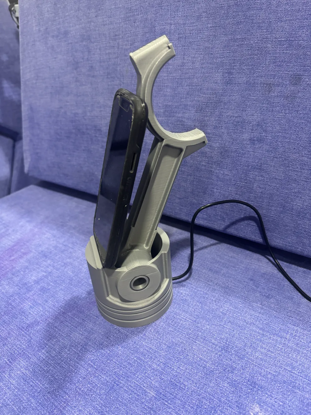 Piston Phone Holder - Free 3D Print Model - MakerWorld
