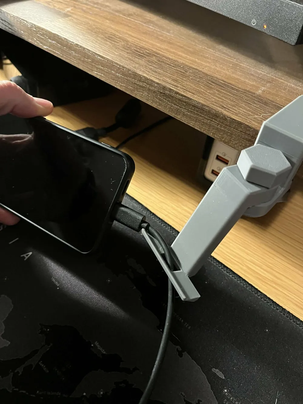 Phone Desk Holder - Free 3D Print Model - MakerWorld
